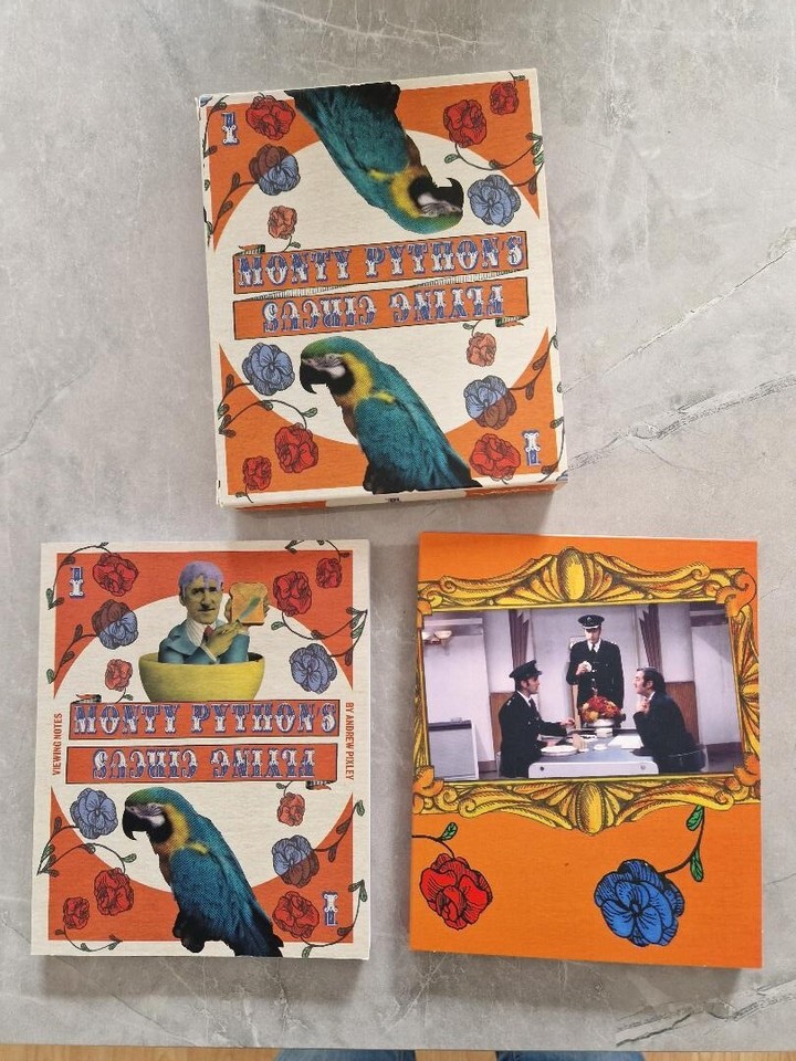 Monty Python's Flying Circus - Series 1 - BLU-RAY Deluxe Edition - With ...