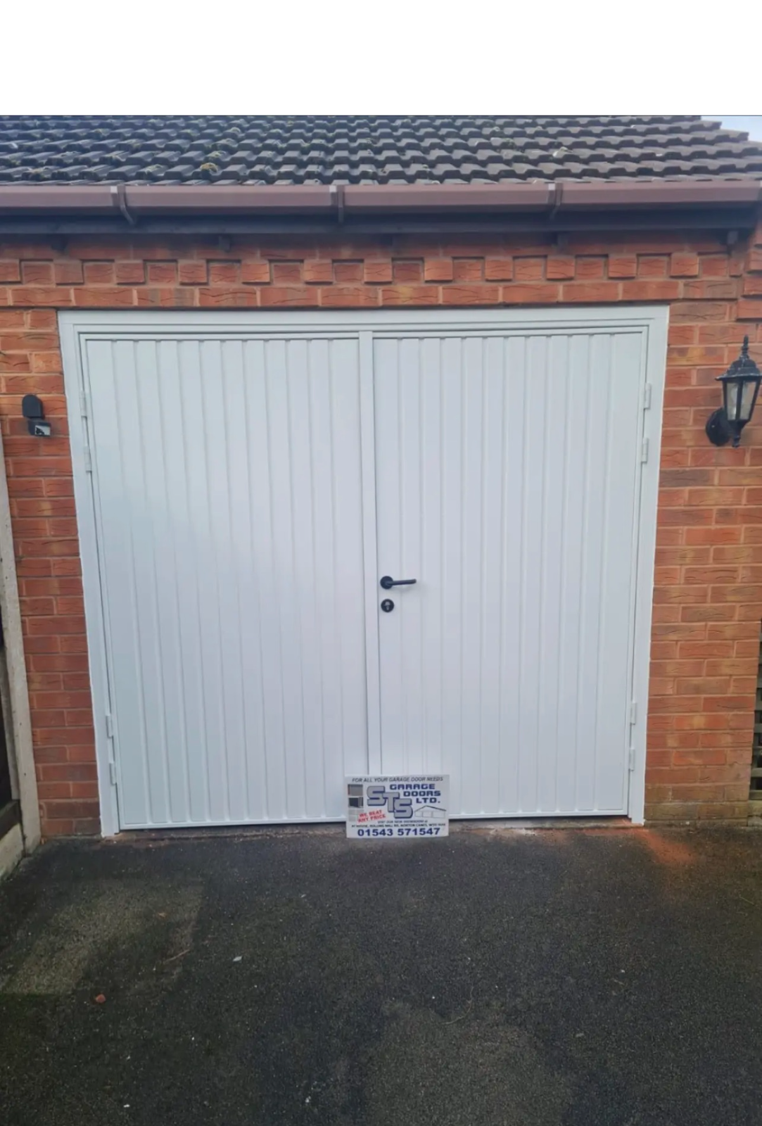 Novoferm Thornby (Vertical) steel side hinged garage door 2/3 x 1/3 or ...