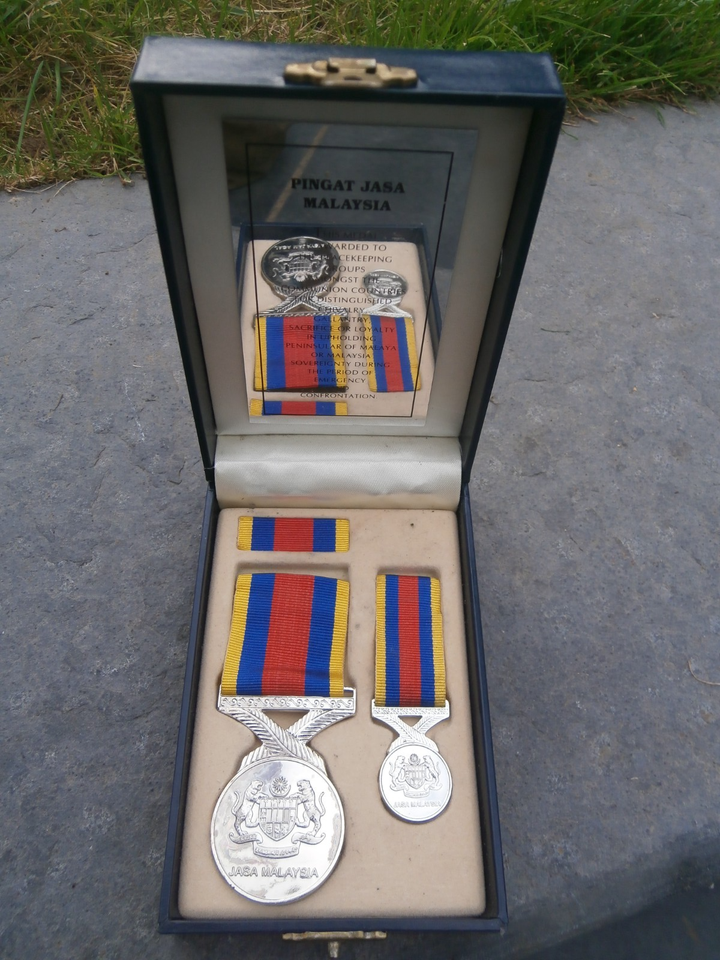 BXD PINGAT JASA MALAYAN MEDALS SET FULL SIZE MINIATURE DRESS MEDALS ...