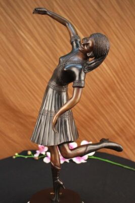 Reproduction Antiques - Figurine Statue Chiparus