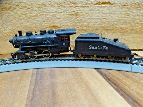 Mantua HO Scale 0-4-0 Steam Locomotive Engine 99 with Santa Fe Tender ...