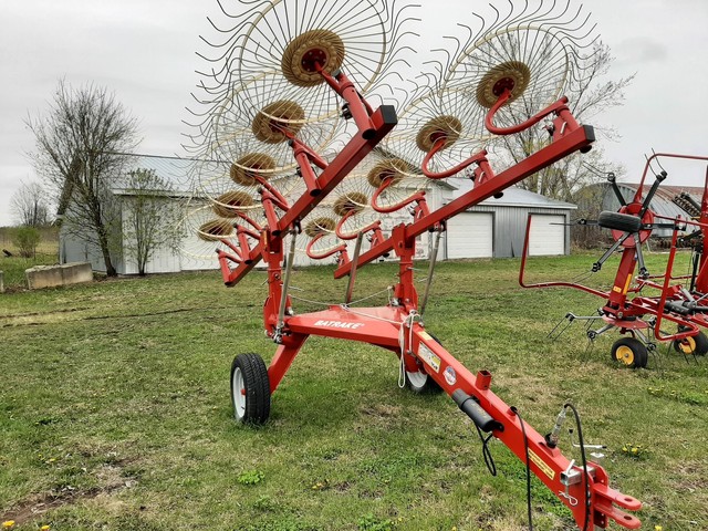 2019 FARM KING WHEEL RAKE | Farming Equipment | Ottawa | Kijiji