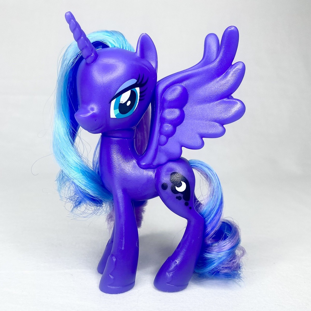 Pictures Of Princess Luna