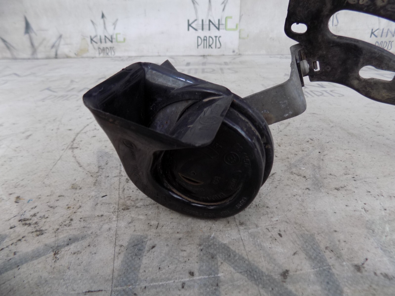 BMW F30 F31 2012-2015 HORN SIREN SIGNAL WITH MOUNTING BRACKET 703881157 ...