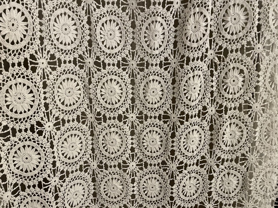 Vintage French Handmade Lace Fringed Tablecloth 68x60 Inches Floral ...