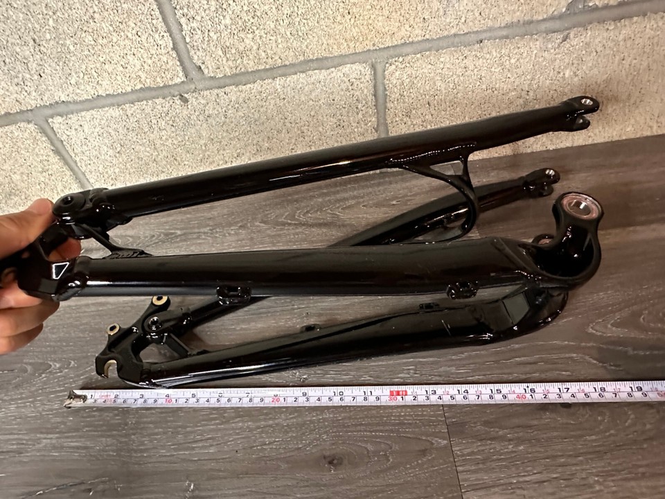 Diamondback NOS Rear Mountain Bike Triangle Sortie 36" 135 Rear | eBay
