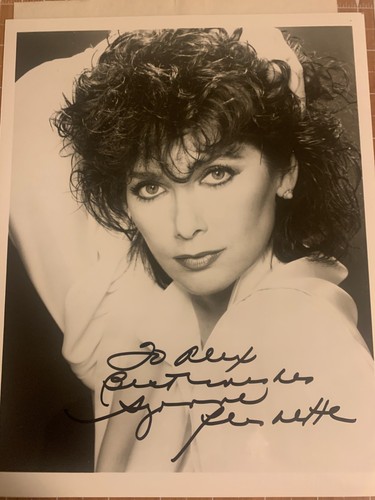 Beautiful Suzanne Pleshette Autographed/Signed 8x10 Photo Bob Newhart ...