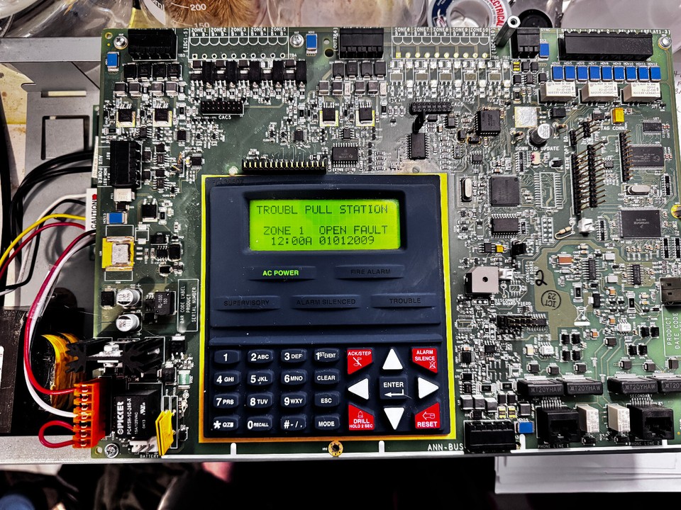 Firelite MS-5UD-3 Control Panel For Parts Only - No Cabinet and ...