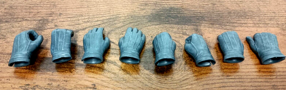 Kaustic Plastik Van Helsing Hand Accessories Horror of Dracula 1/6 ...
