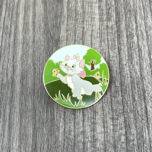 Disney Japan Mall Pin Aristocats Marie LE100 Butterfly 52634 Cat Kitty ...
