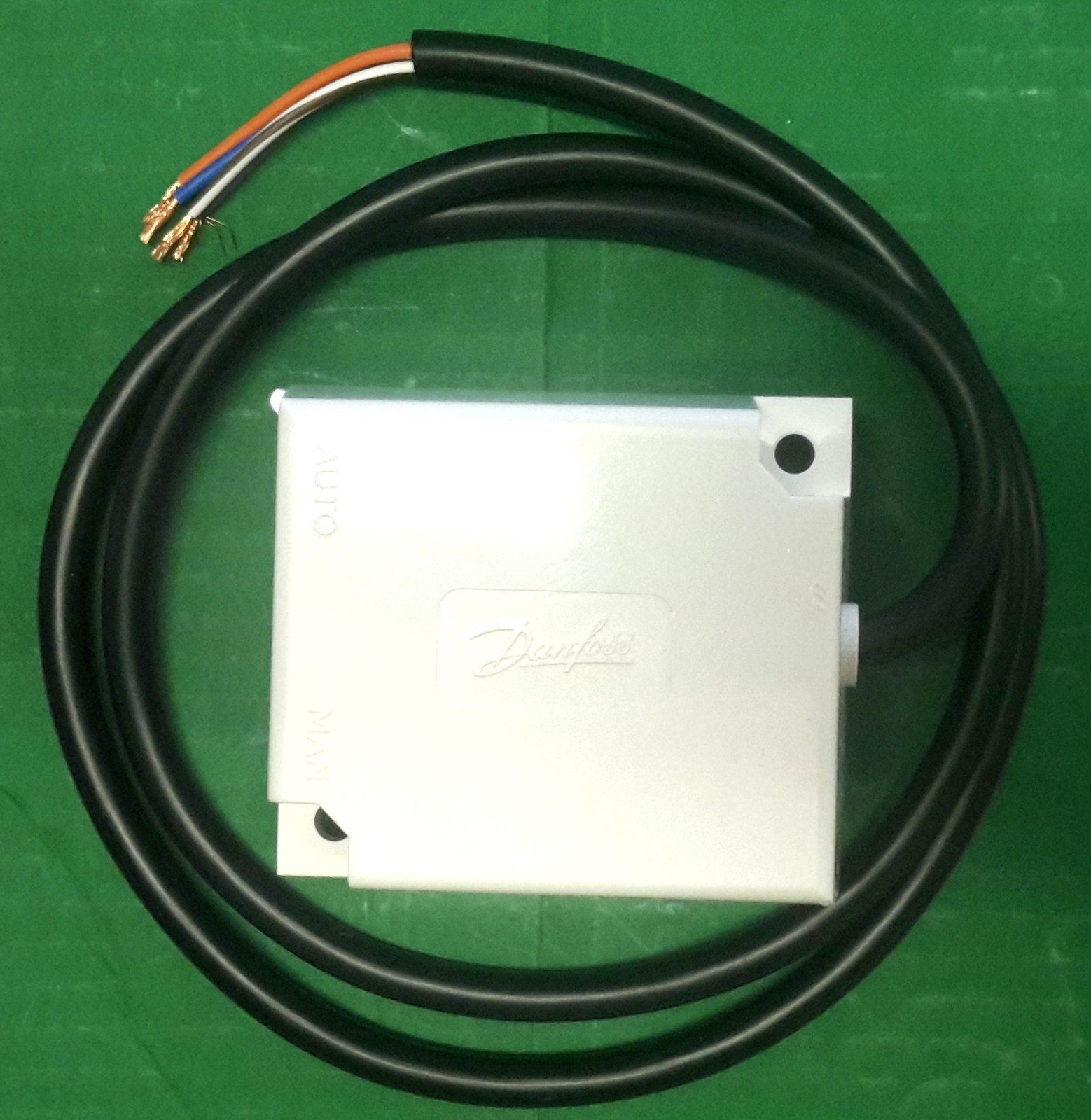 Danfoss HSA3 3 Port Valve Actuator Zone Valve Head | eBay