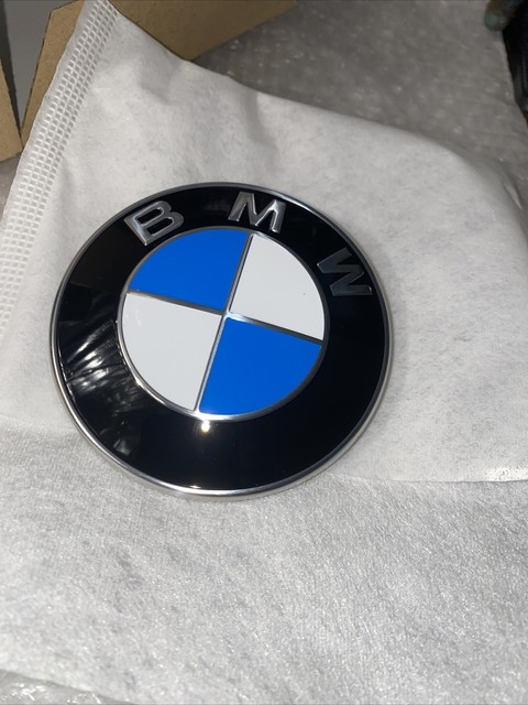 BMW 5 G30 Front Bumper Emblem Badge 51147463684 Genuine for sale online ...