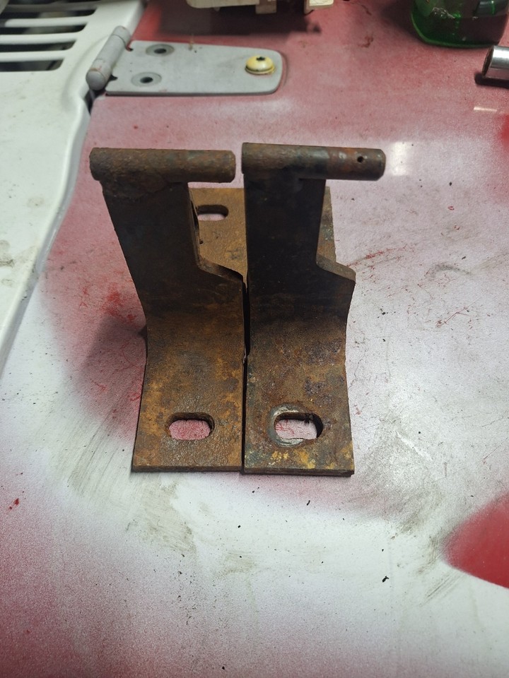 OEM Jeep Wrangler YJ 87-95 CJ7 Rear Fold and Tumble Seat Brackets | eBay