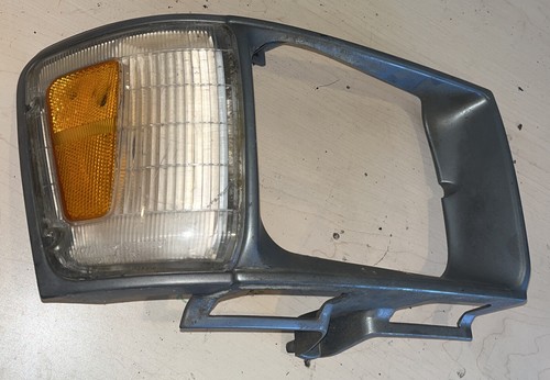 1989-1995 Toyota 4Runner Pickup Hilux RH Pass Headlight Frame Trim ...