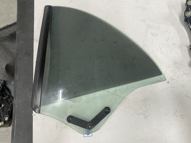 2001-2006 BMW 325ci 330ci M3 (e46) Convertible Left Rear Quarter Glass ...