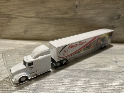 Kwik Trip Semi Truck 14" Plastic NEW Complete Employee Exclusive 2015 ...
