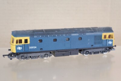 LIMA 205114 WEATHERED BR BLUE CLASS 33 DIESEL LOCOMOTIVE 33024 oj | eBay UK