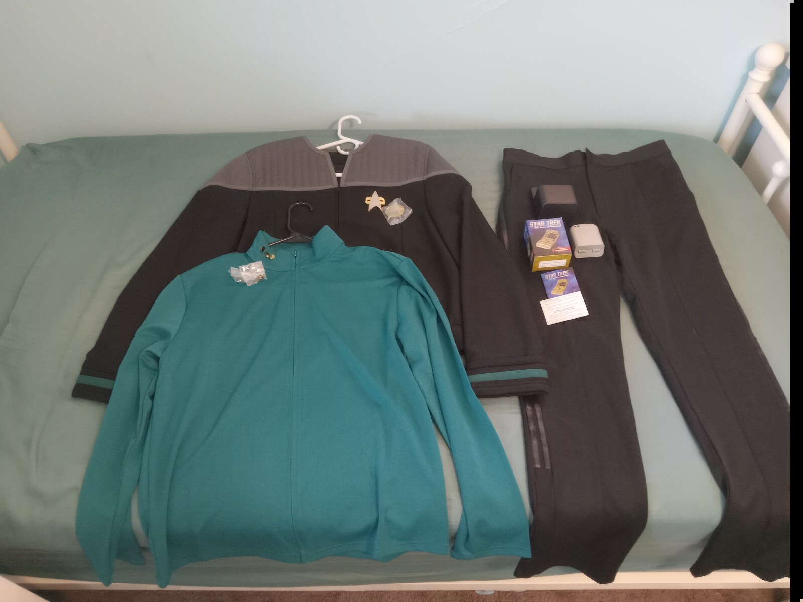 Star Trek Science Officer Cosplay - Gem