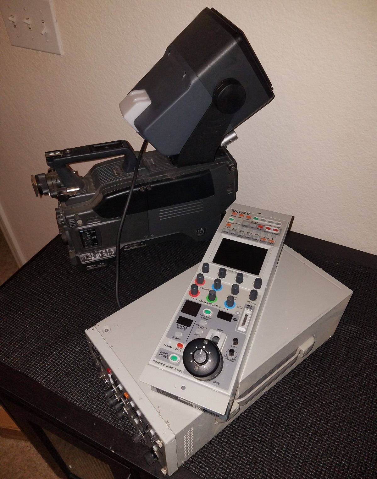 Sony DXC-D55WS SD-SDI Camcorder Remote, Control Panel, CCU-TX50 CA-TX50 ...