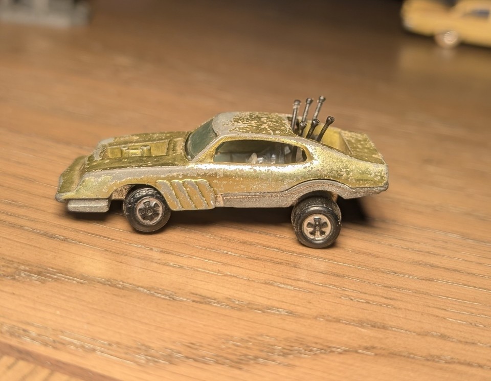 Vintage Johnny Lightning Mad Maverick Gold Topper Speed Fleet U.S ...