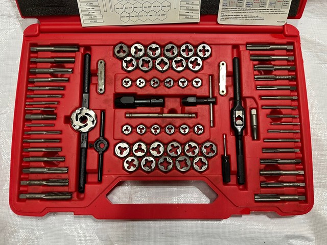 Snap On TOOLS Tap And Die Set 76 Piece Metric And Standerd SET ...