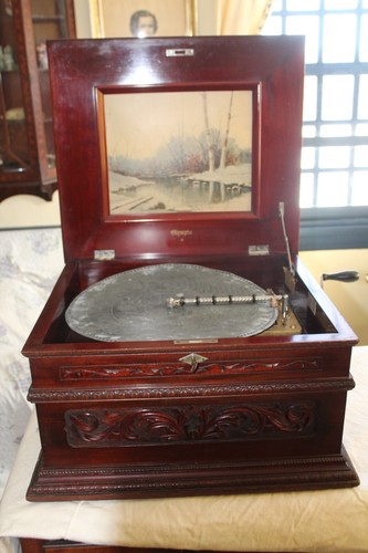 Antique Olympia Double Comb Mahogany Tabletop Music Box Includes 10 ...