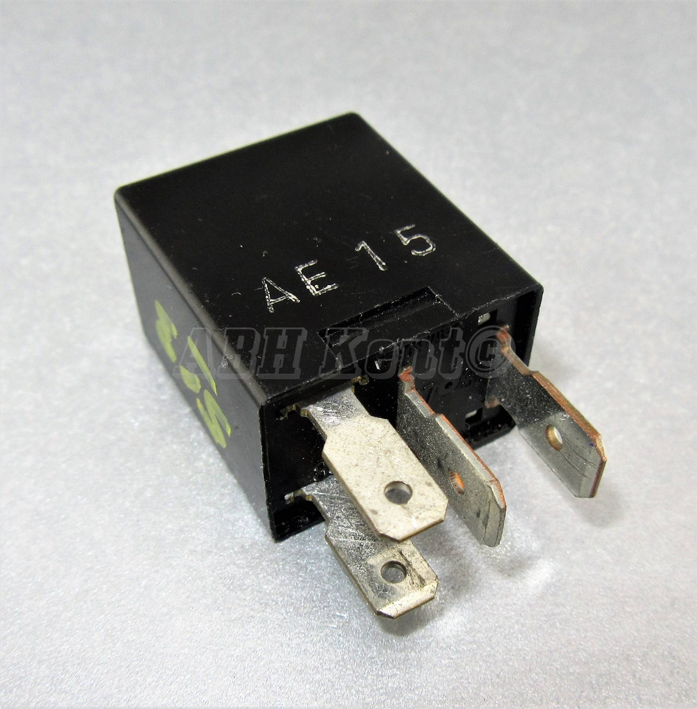 513-Daewoo Suzuki (90- 10) Multi-Purpose 4-Pin Black Relay Jem 96565197 ...