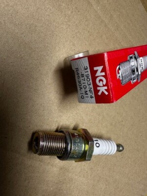 NGK spark plug r4630a-10 (31903-nf4-8710-m1) | eBay