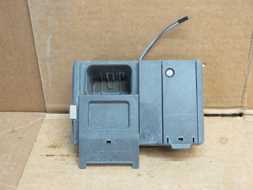 Hotpoint GE Dishwasher Detergent Dispenser -Lt. wear/waterspot Part ...