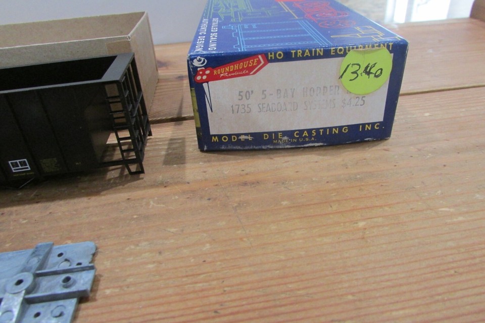 HO Scale RoundHouse 1735 50' 5Bay Hopper Seaboard System RH4749 | eBay