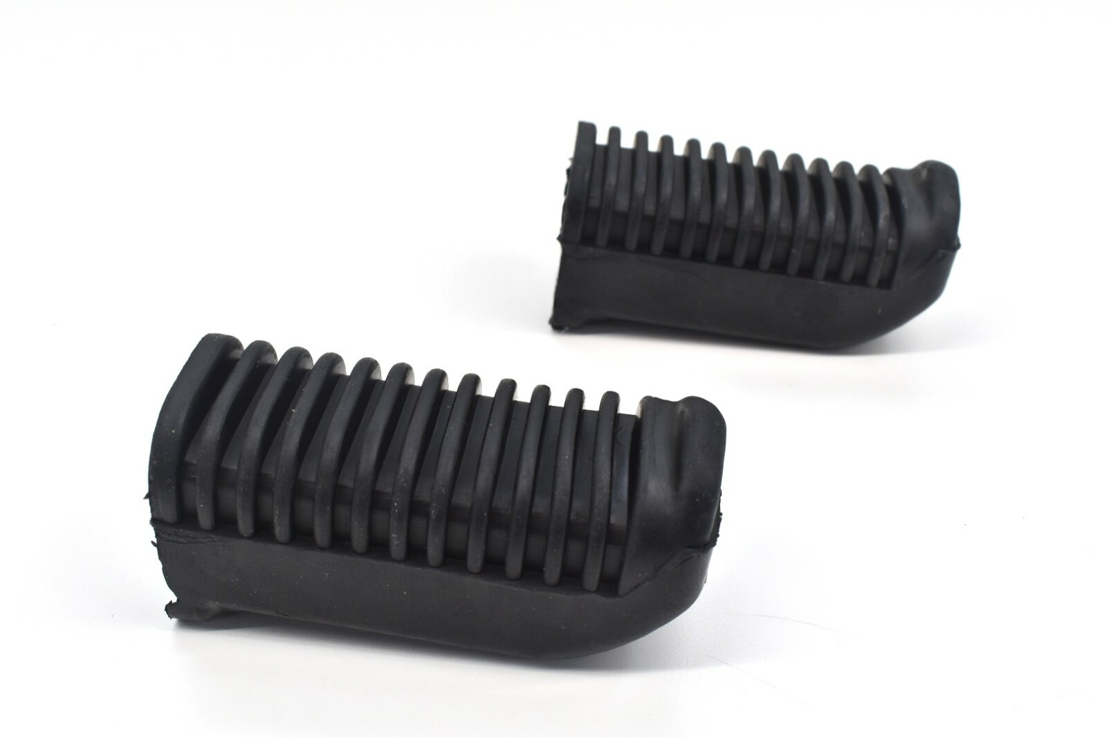 2x Foot Peg Rubbers XJ FJ RD RX SR XS XZ 250-850 Early (See Desc) #S245 ...