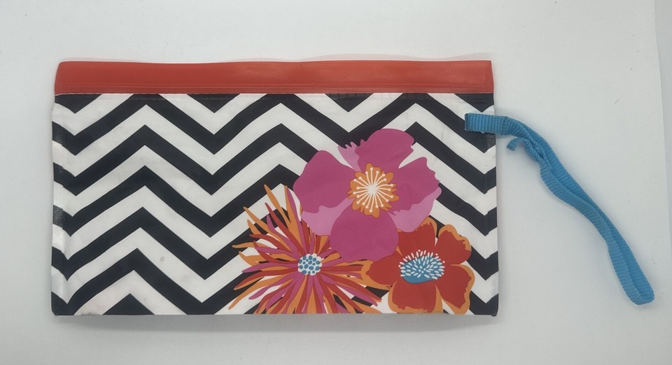 Huggies Clutch N Clean Refillable Pouch Baby Wipes Travel Dispenser | eBay