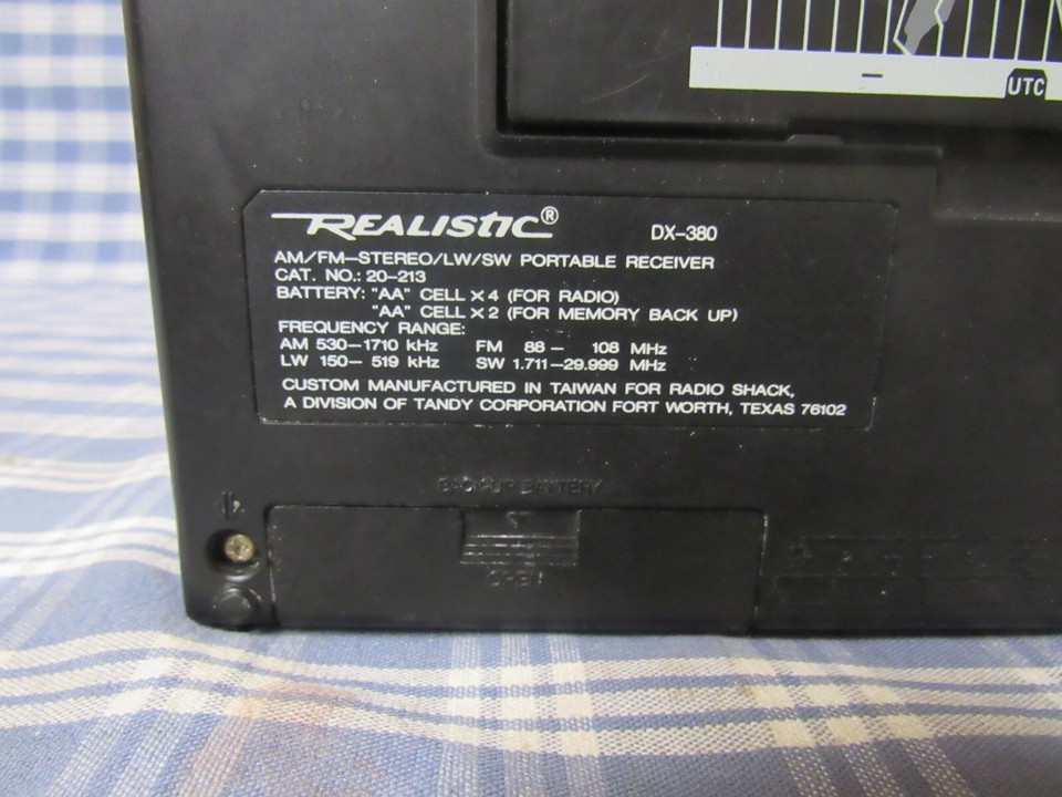 Realistic DX-380 AM/FM/Shortwave Radio (No Power Please Read) FAST FREE ...