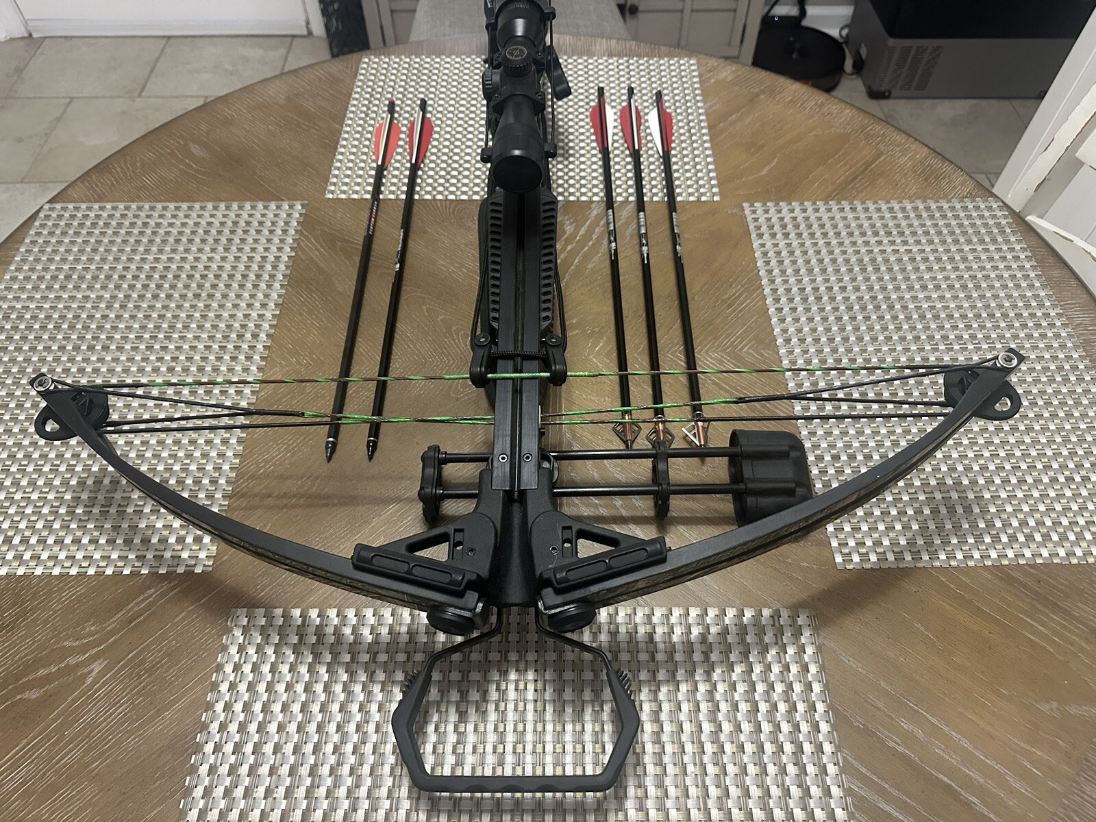 Barnett Jackal Crossbow with Scope, Quiver, Sling and Arrows ...