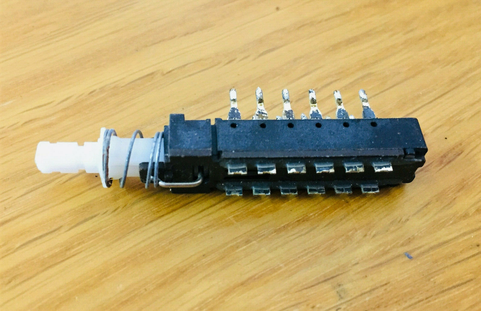 Toko Schadow switches Soundcraft 2400 DF0504 and others s1251 | eBay UK