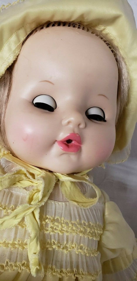 Vintage 1983 Baby Doll Ideal Toy CBS toys w/Basket/ Bed mattress pillow ...