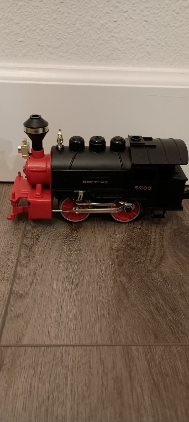 Lionel 0/027 Gauge 0-4-0 Neptune Steam Locomotive Engine 8705 Needs ...