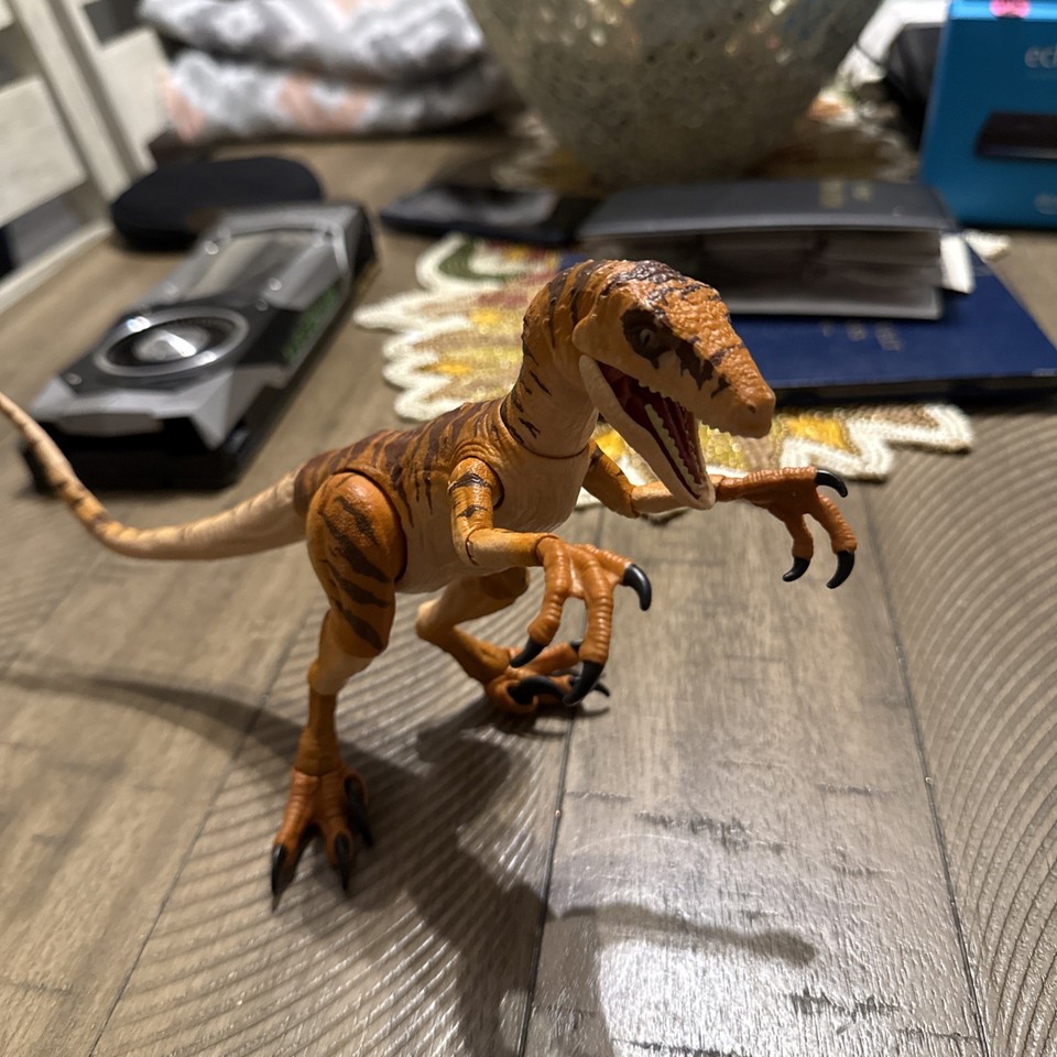Mattel Jurassic World Hammond Collection Velociraptor (Tiger True FX ...