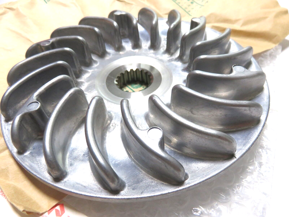 nos Suzuki UH200 UH 200 Burgman 200 FACE, FIXED DRIVE 21110-14F01 | eBay