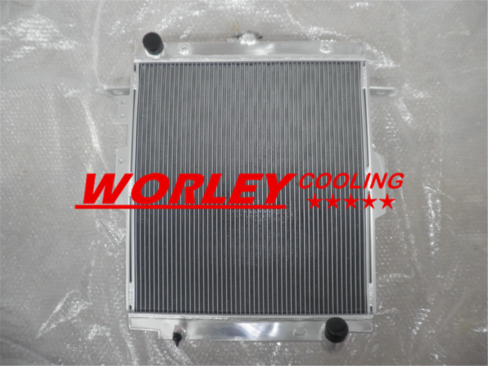 VIC-Aluminum Radiator +blue hose for Landcruiser HDJ78 HDJ79 HZJ78 ...