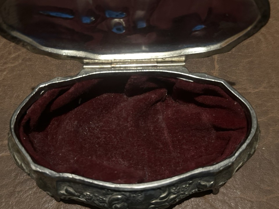 Trinket Box Lovely Early 20 Century Style Foreign Market Silver Colour ...