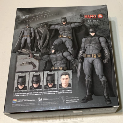 MAFEX No. 222 Batman Snyder Justice League Ben Affleck -Box Has ...