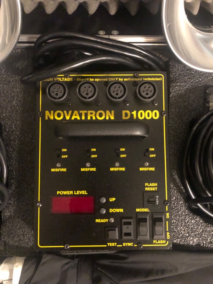 Novatron D1000 studio lights - 4 head, 1 power pack w/ acc. - PLEASE ...
