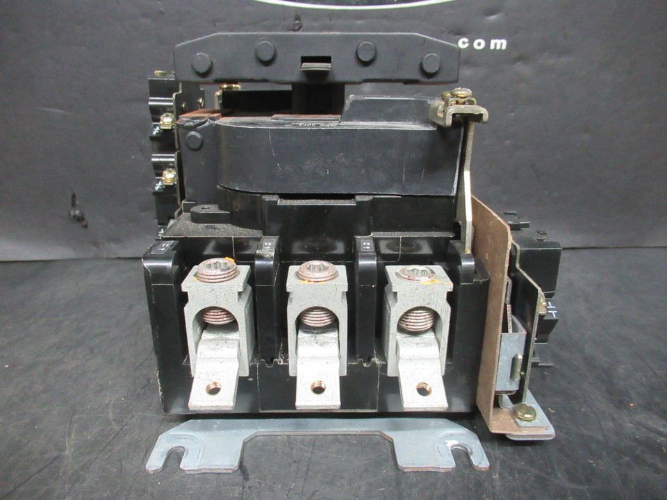 GE CONTACTOR CR305E0**AALH NEMA SIZE 3 600 VAC 100 AMP 50 HP 480 VOLT ...