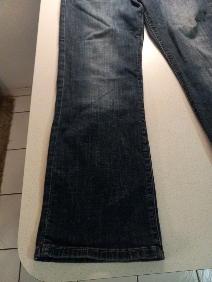 Wrangler Retro Slim Bootcut Blue Stretch Jeans Men's 5-Pocket Button ...