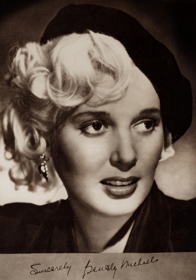 Beverly Michaels -Signed- Metek09-Artwork-Production: Photo & Images ...