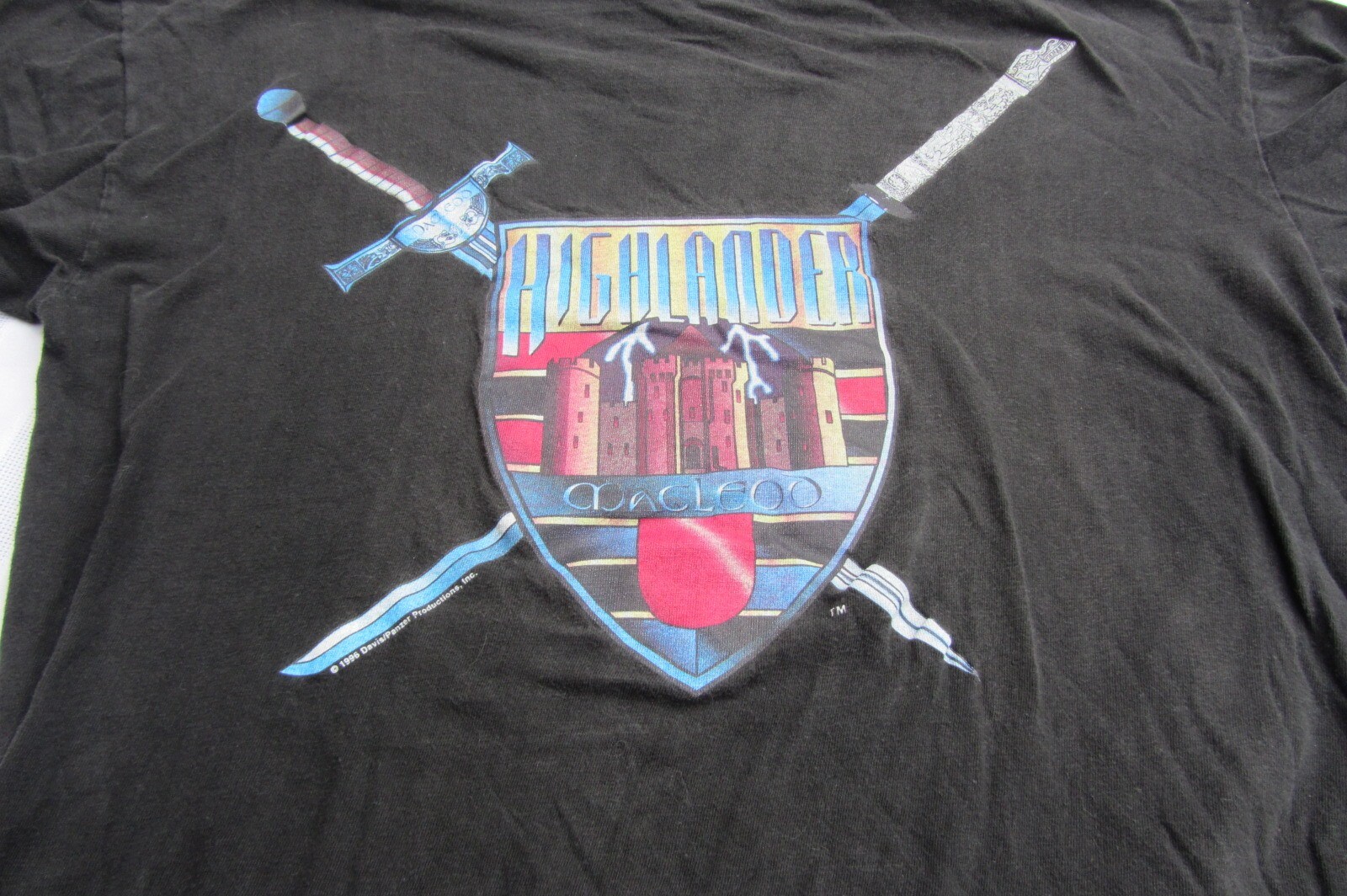 TShirt XL - vtg 1996 HIGHLANDER MacLEOD Sword Shield … - Gem