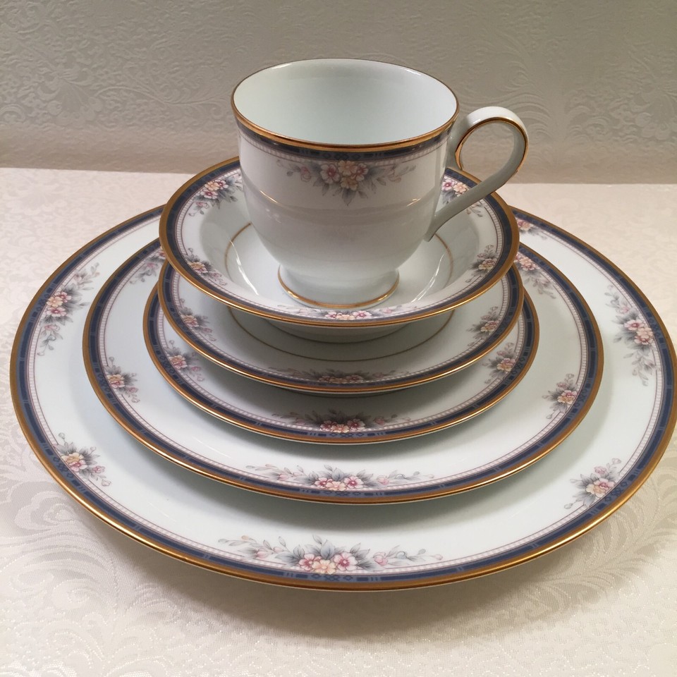 Noritake ONTARIO China ~ 12 Place Settings (6 Pc Each) + 6 Serving Pc ...