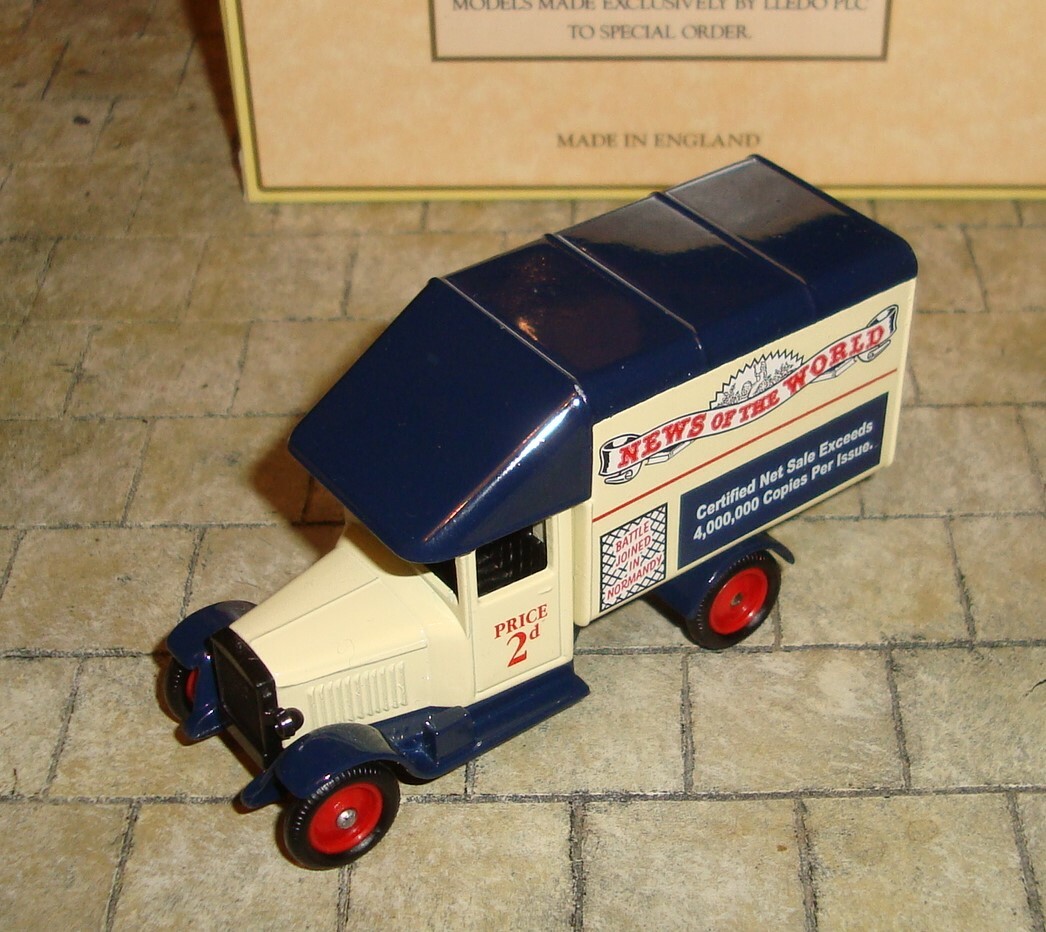 LLEDO - DAYS GONE - 1935 MORRIS PARCELS VAN - NEWS OF THE WORLD - BOXED ...