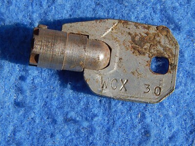 Wurlitzer Key WCX 030 - Chicago Lock - wall box or cash box key ...